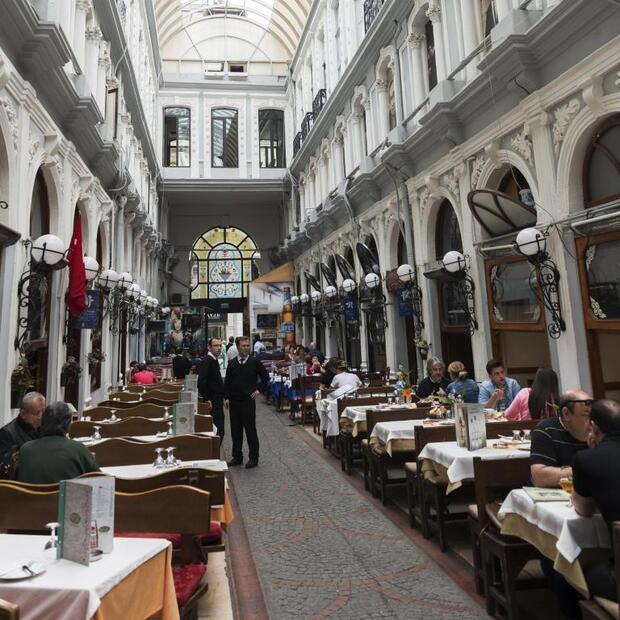 Maroon Tomtom - İstanbul Beyoğlu Taksim