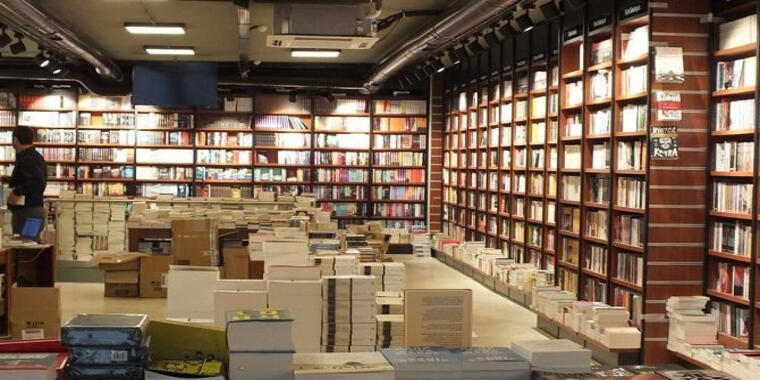 İstanbul'un En Güzel Kitap Kafeleri