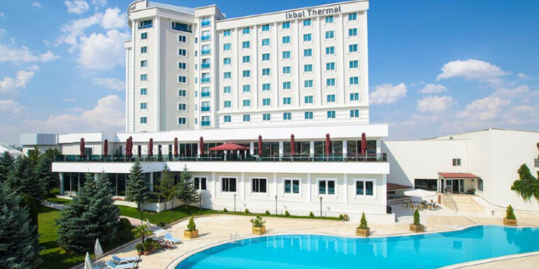 Aile Havuzu Bulunan Termal Oteller